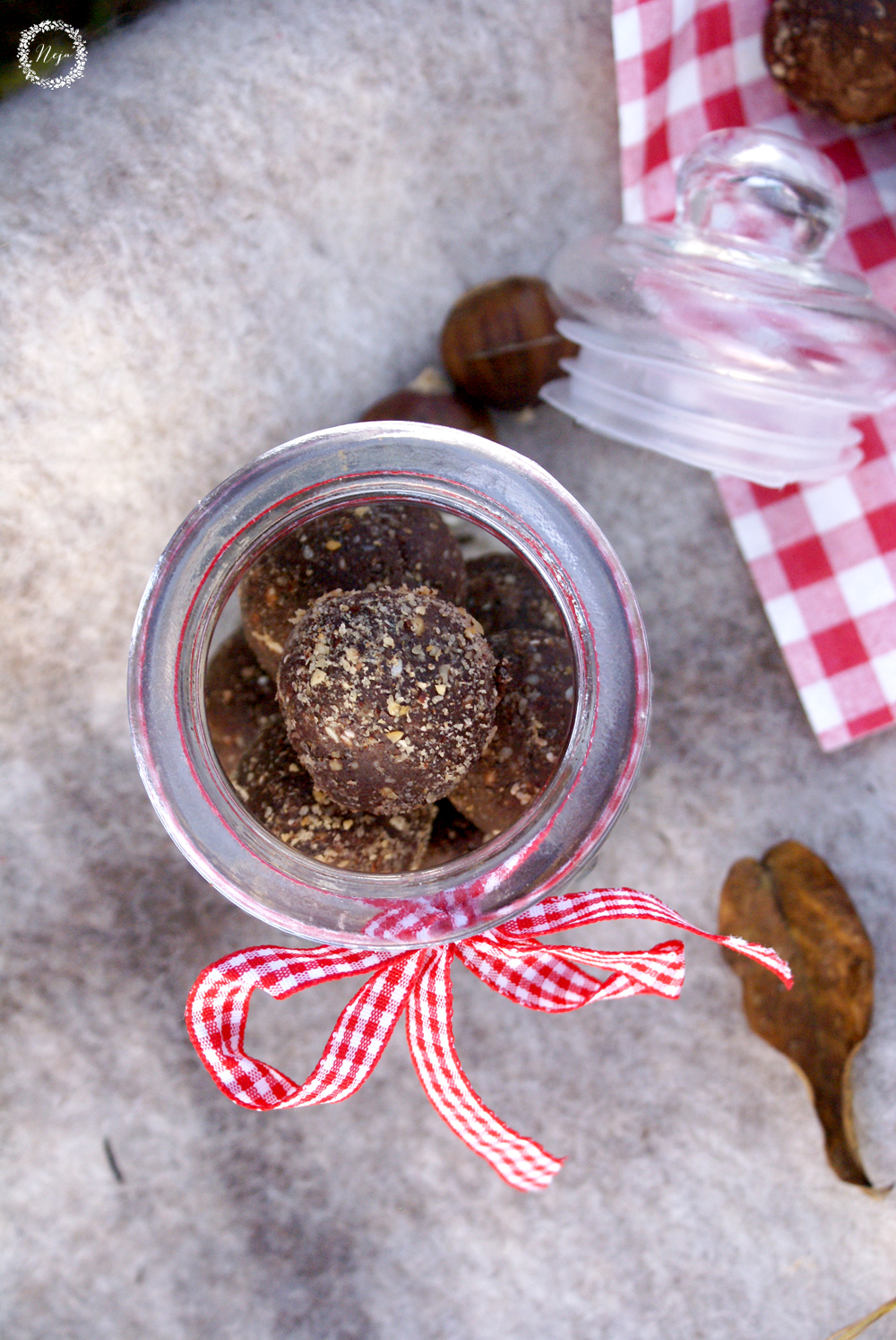 Raw vegan balls | You CAN have your cake and eat it too.