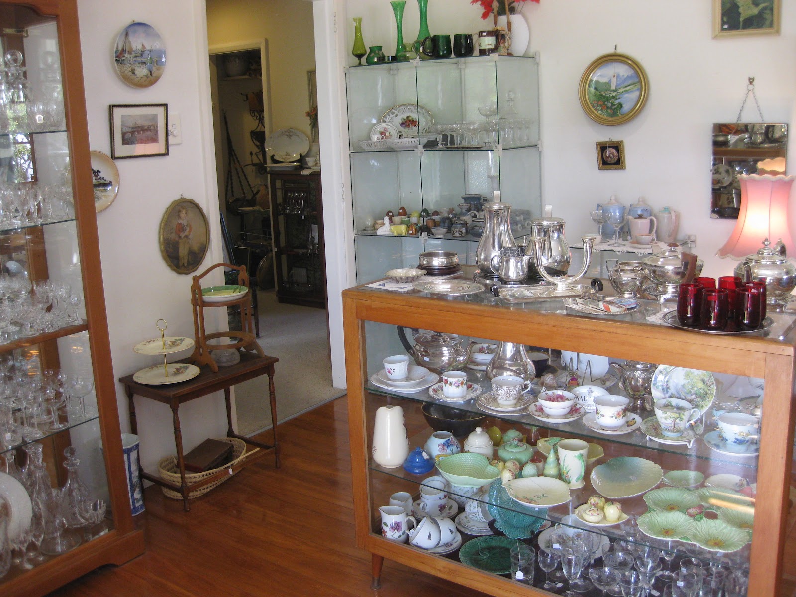 Vintage Treasure in Martinborough: Take a peek...inside the shop