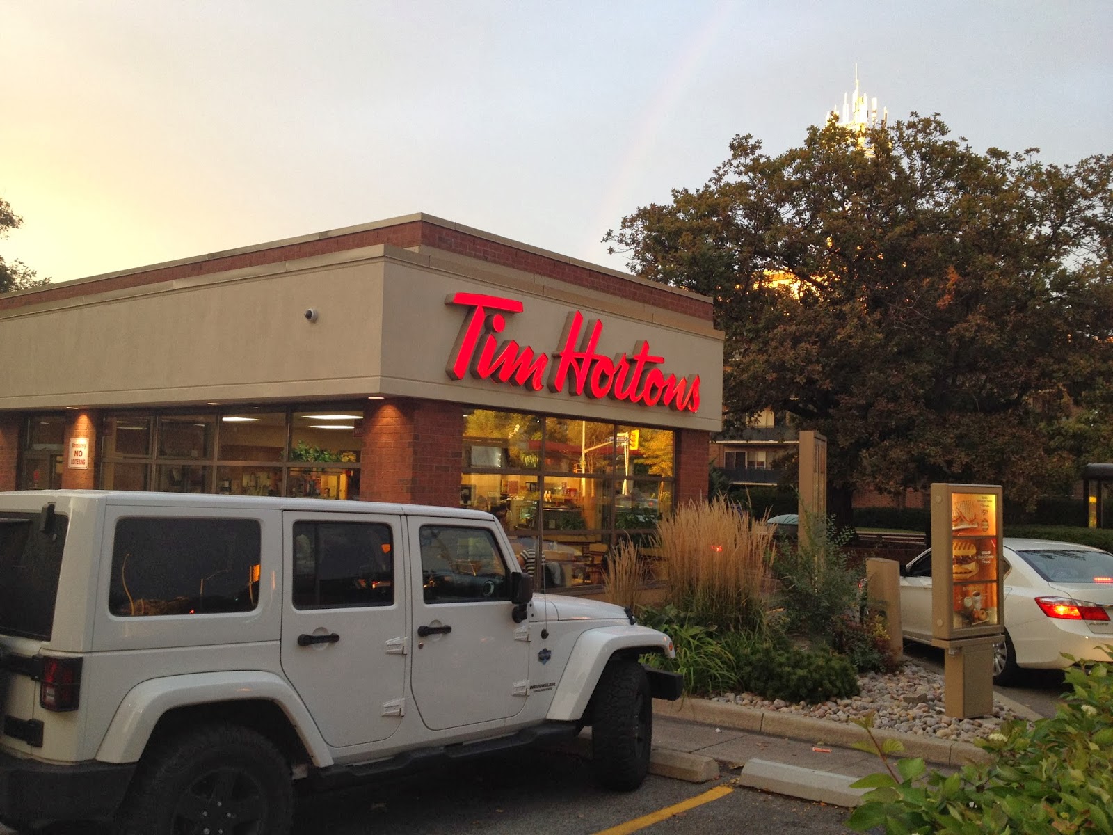 Good Stuff of Canada: カナダ文化の象徴 ティムホートンズ (Tim Hortons)
