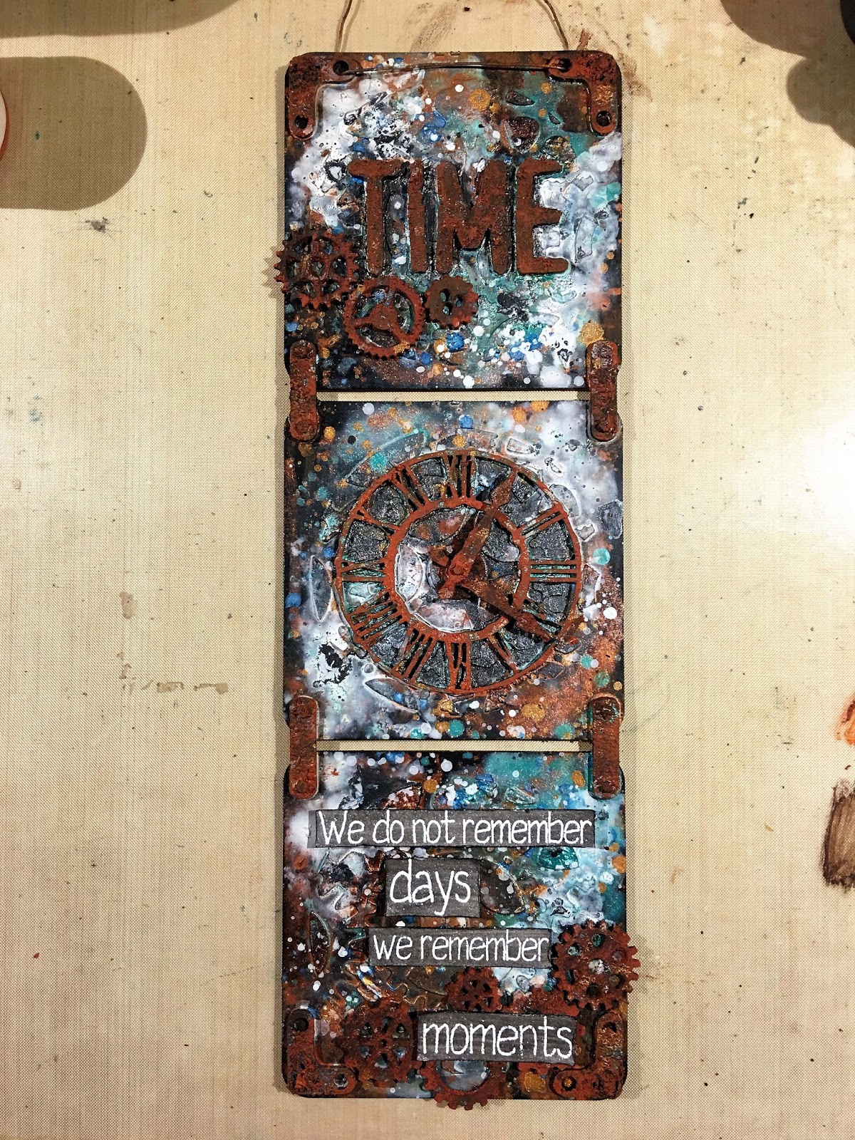 Time Wall Hanging by Melina Dahl - That's Crafty!