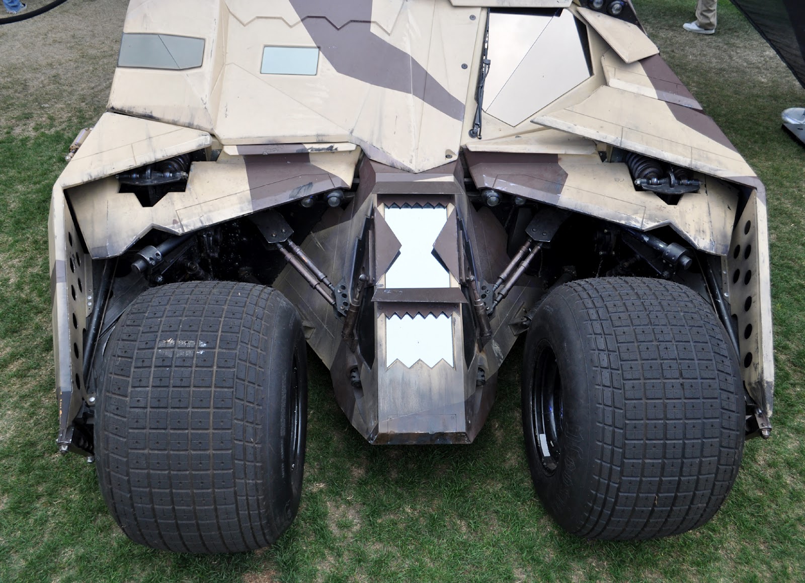 autocar: The Camouflage Tumblr Batman vehicle at Comic Con, but a Comic ...