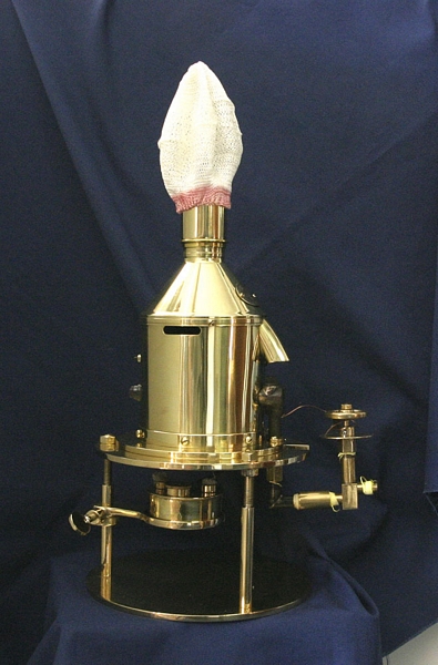 Building Castlepoint lighthouse