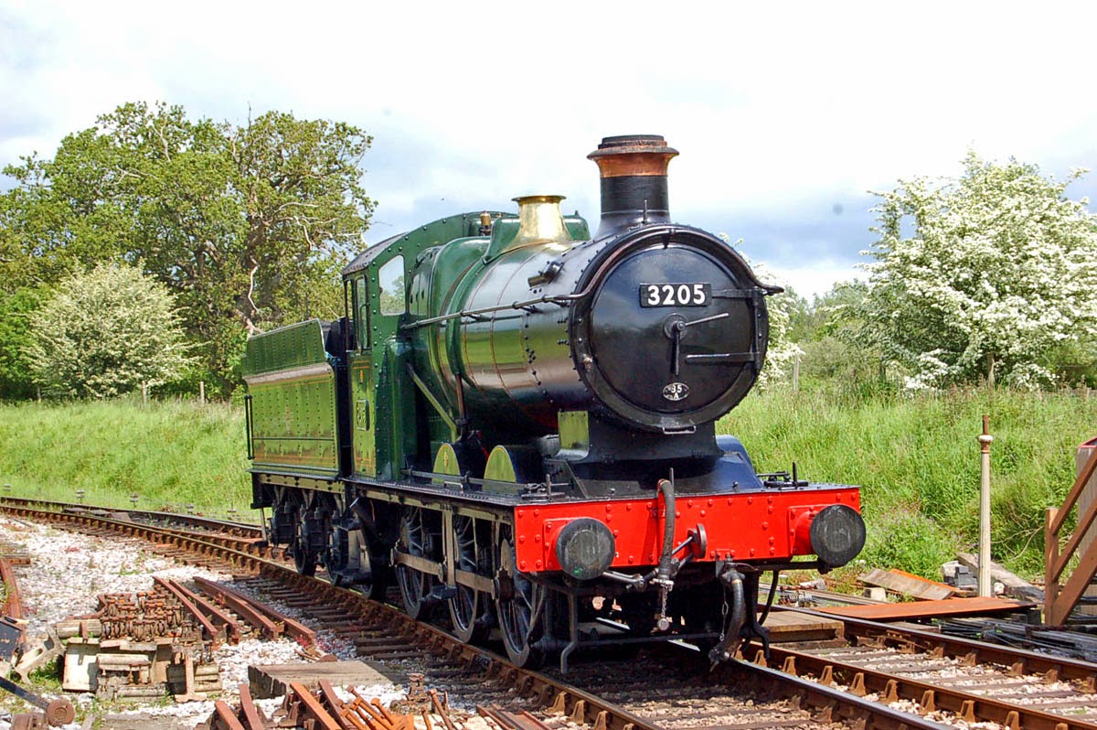 47s and other Classic Power at Southampton: South Devon Railway Mixed ...