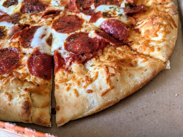 Review: Little Caesars - Pepperoni Cheeser Cheeser Pizza | Brand Eating