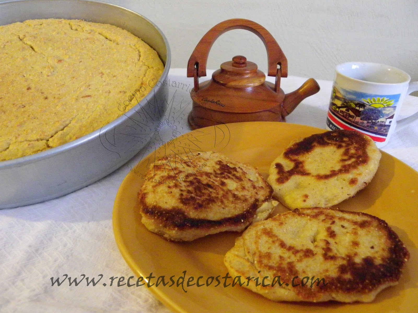 Cocina Costarricense: bizcocho de maíz crudo