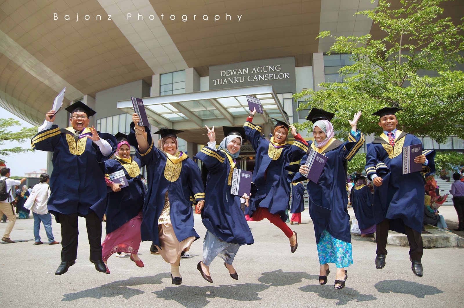 Bajonz Photography ~ Book Now!: Pakej & Harga Convocation Outdoor ...