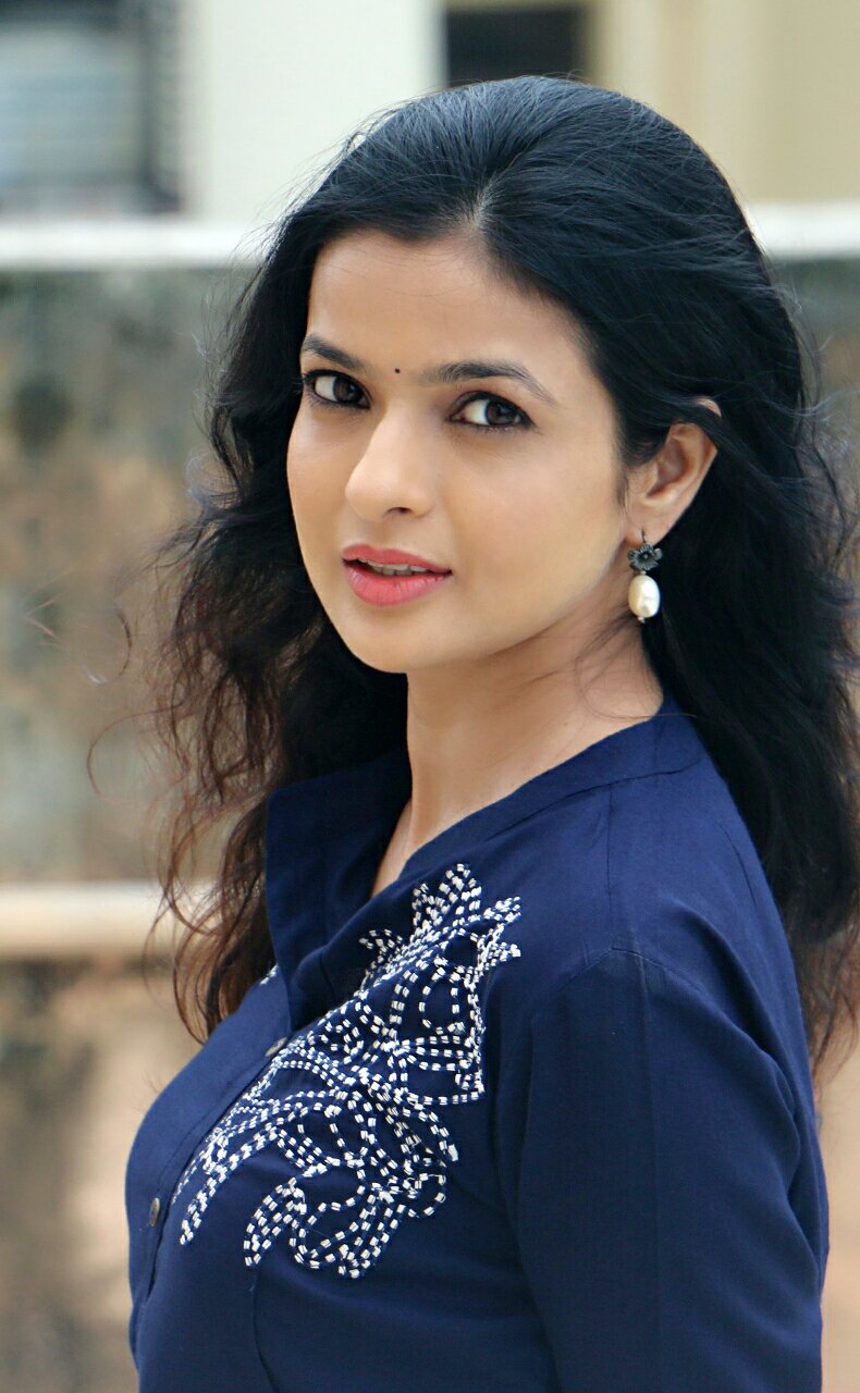 Movies Picture: Indian film actress - Dolly Tomar photo