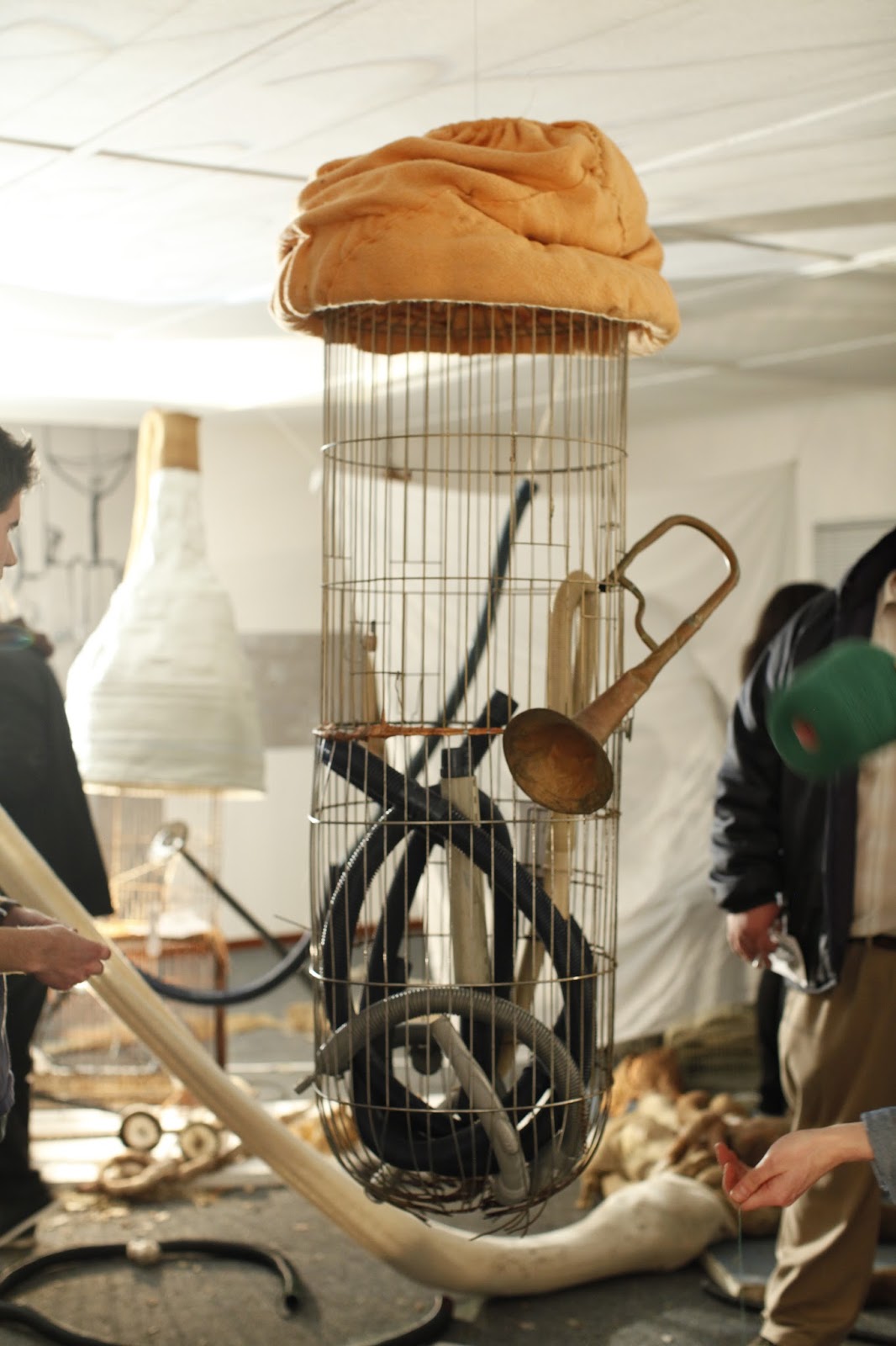 Exploring the Performative Art Object.