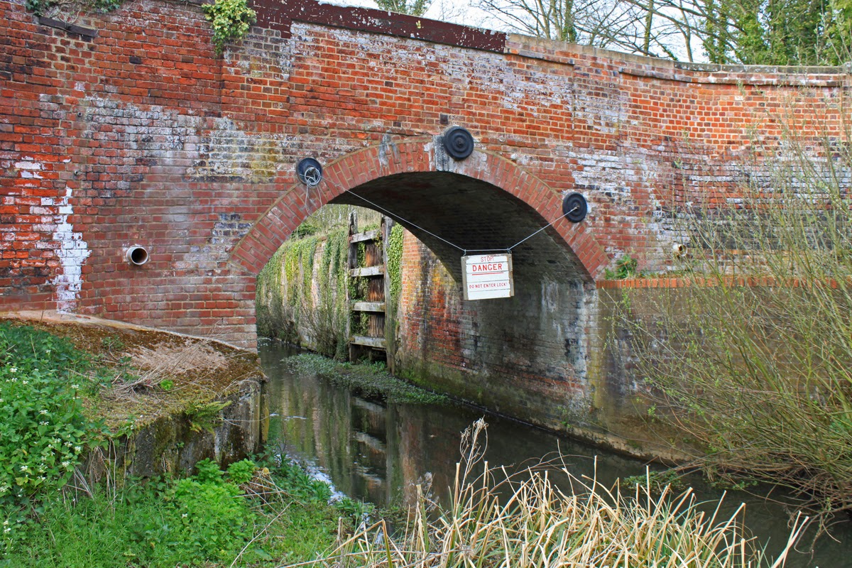 Captain Ahab's Watery Tales: A bit more North Walsham and Dilham