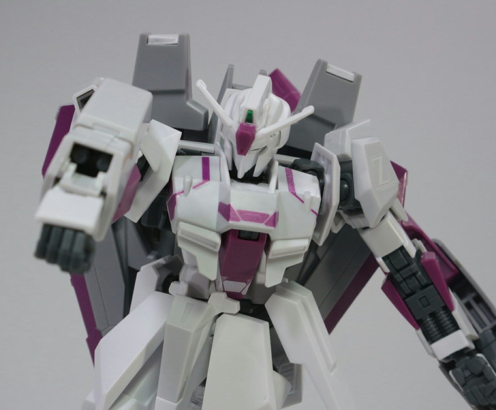 [ Review ] - HGUC 1/144 - Zeta III The Gundam Base Limited