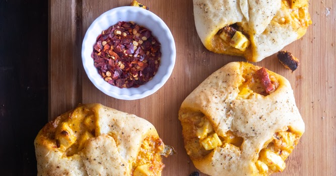 Domino's style Zingy Paneer parcel