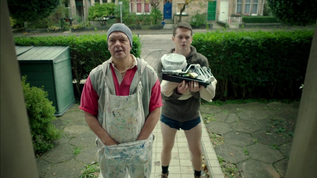 ausCAPS: Sean Verey shirtless in Pramface 3-02 "Tinker, Tailor, Lobster"