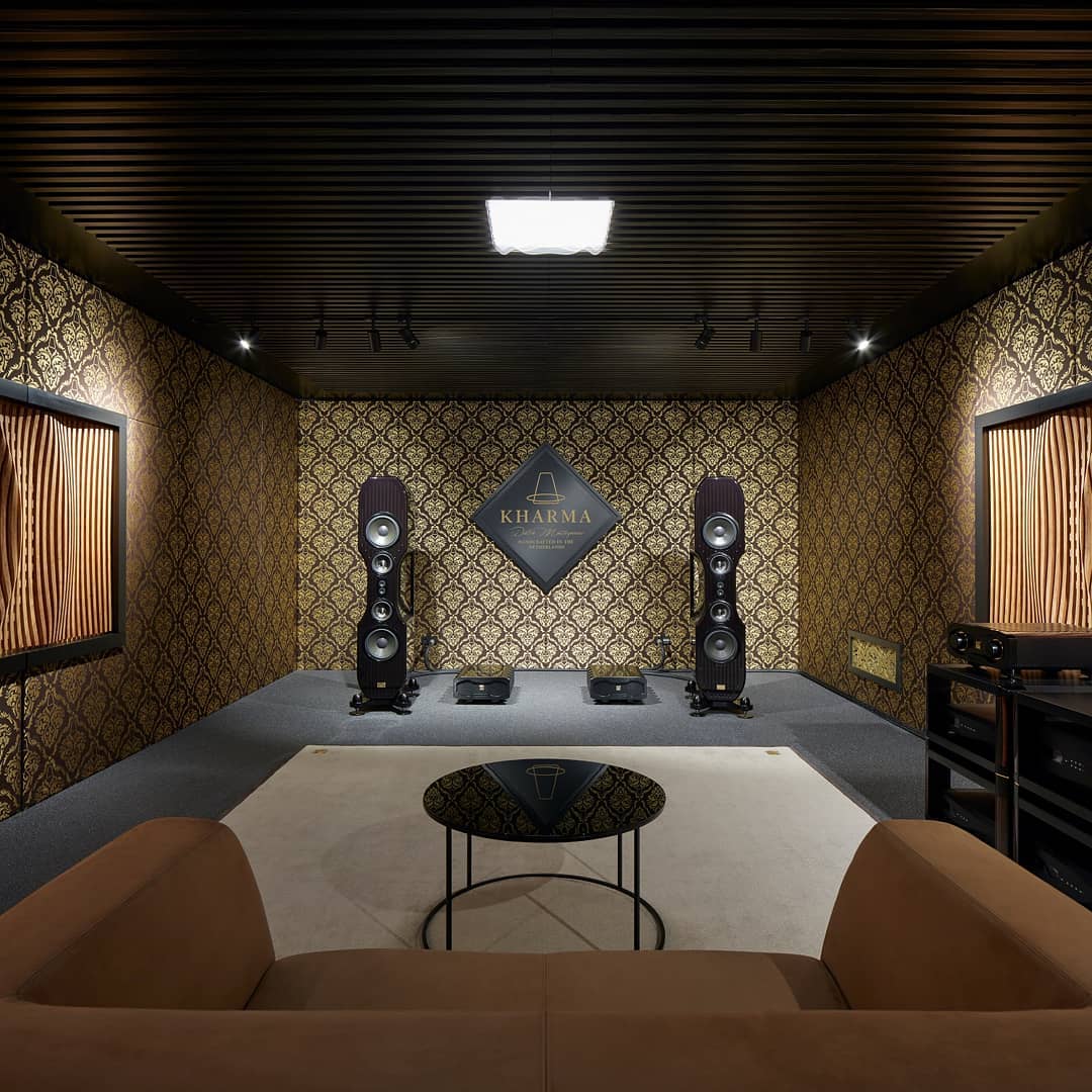 Kharma dedicated listening room at Voix – M & S | Ultimate High-Fidelity