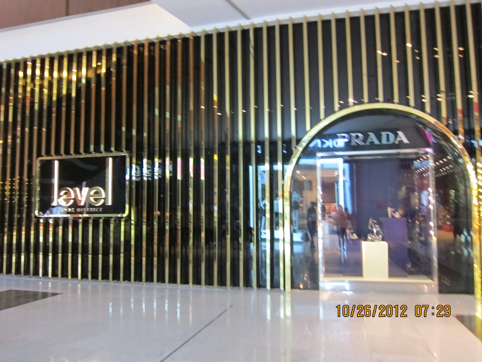 Diary of An Ordinary Expat: At A Glance: Level Shoe District