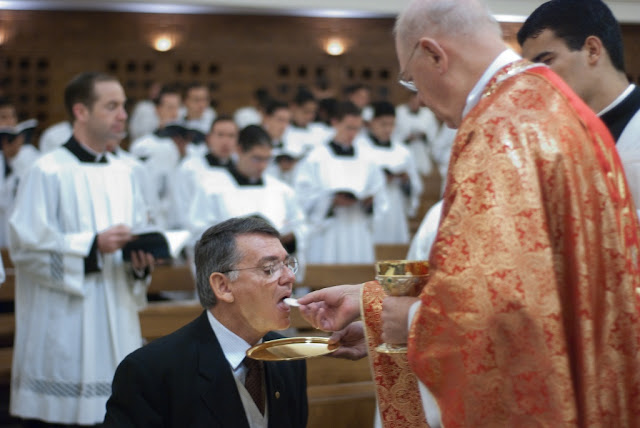 Mensajes De Dios Al Mundo: EUCARISTÍA LA VERDAD COMO COMULGAR