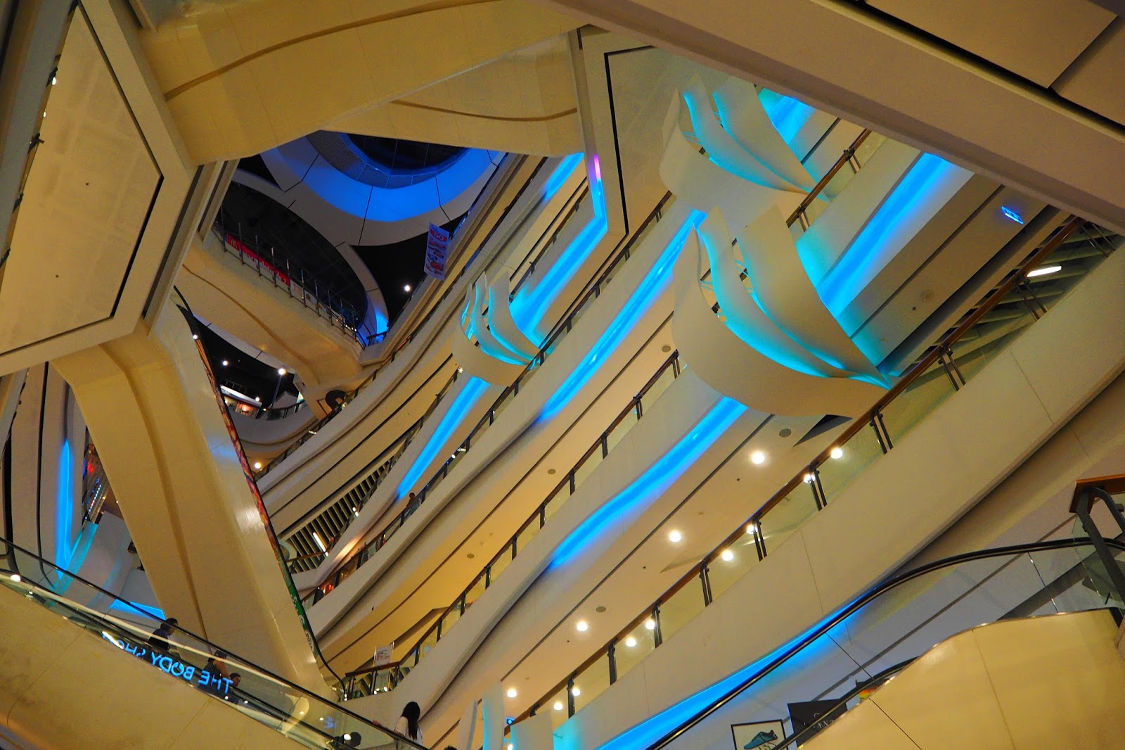 Kee Hua Chee Live!: CENTRAL PLAZA GRAND RAMA 9 IN BANGKOK IS A MUST-SEE ... Kee Hua Chee Live!: CENTRAL PLAZA GRAND RAMA 9 IN BANGKOK IS A MUST-SEE ...