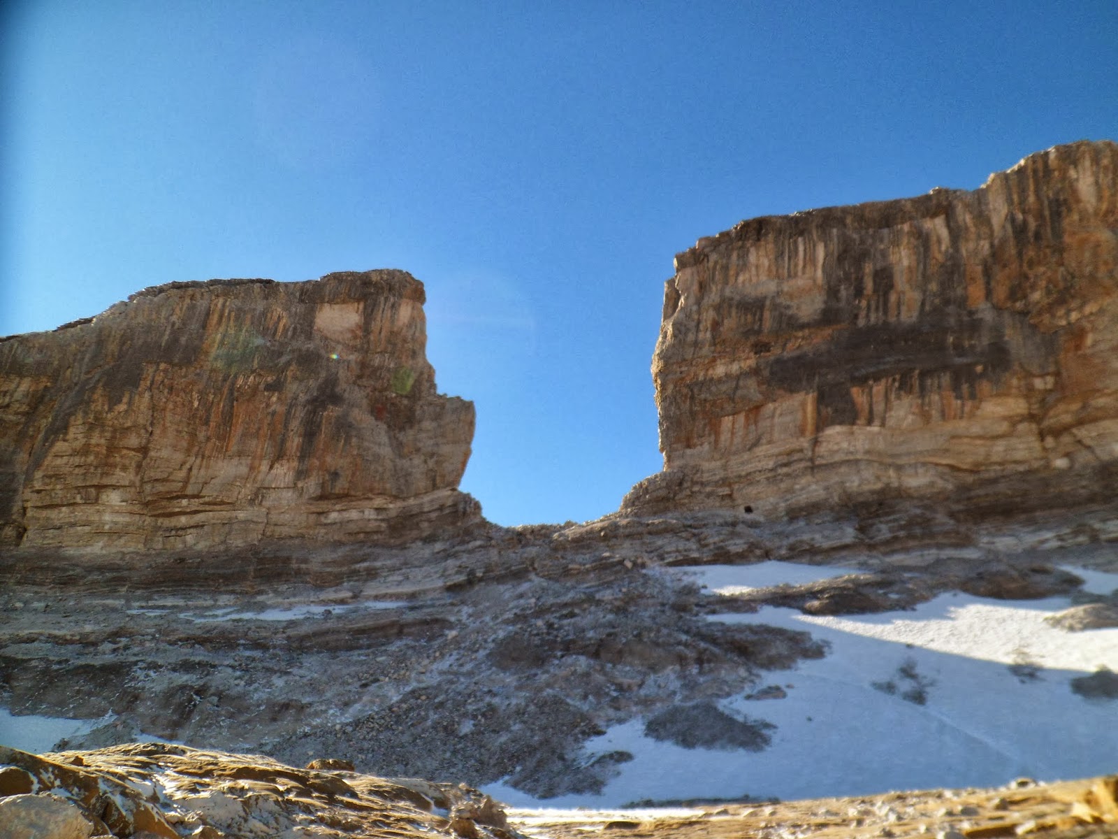 ABRAZOS MONTAÑEROS: Casco y Torre de Marbore