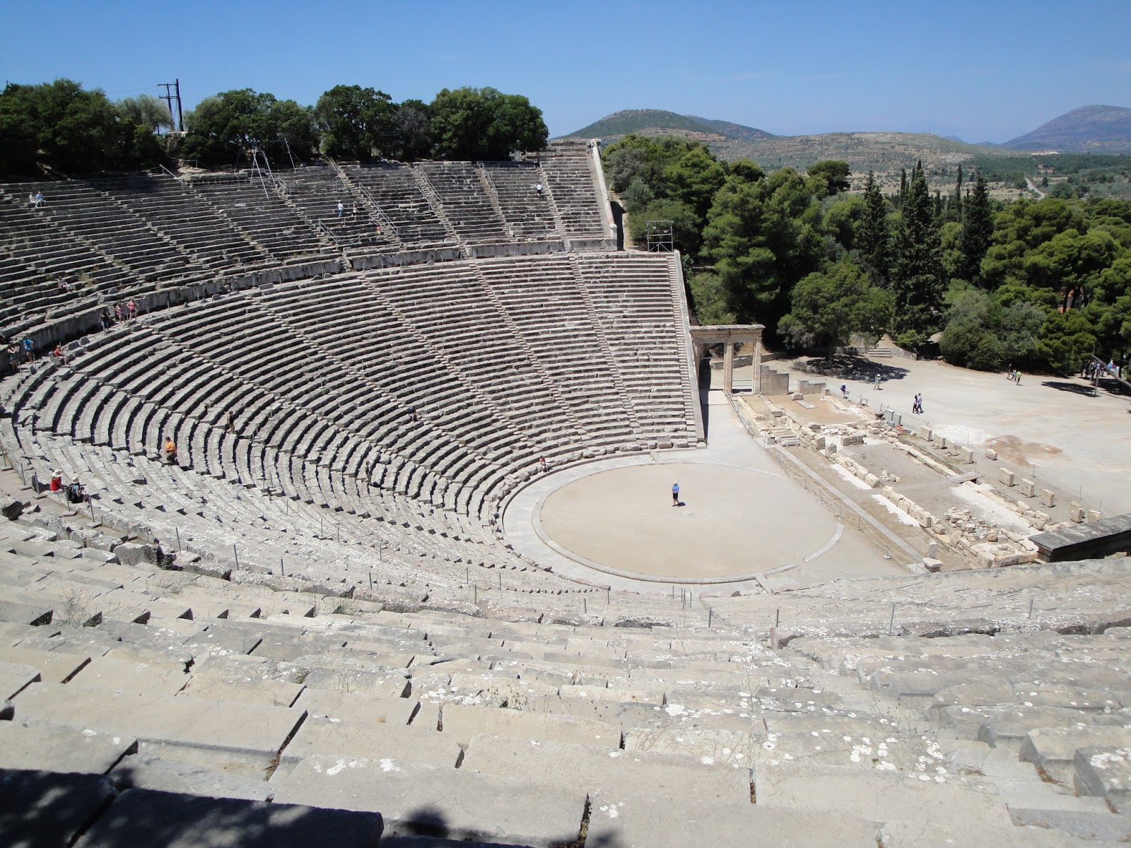 ΕΛΛΑΝΙΑ ΠΥΛΗ: ΑΡΧΑΙΟ ΘΕΑΤΡΟ ΕΠΙΔΑΥΡΟΥ. ΑΠΟ ΤΑ ΣΗΜΑΝΤΙΚΟΤΕΡΑ ΜΝΗΜΕΙΑ ΤΗΣ ...