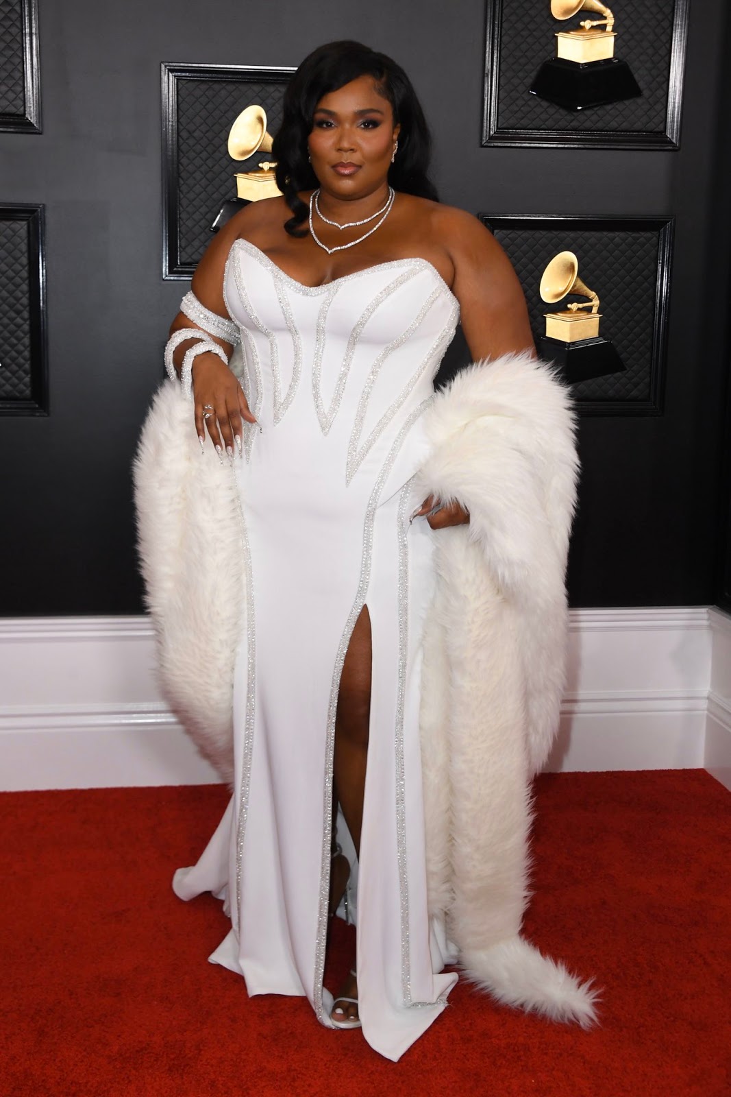 Lizzo drips Old Hollywood glam in Atelier Versace at the 2020 Grammy Awards