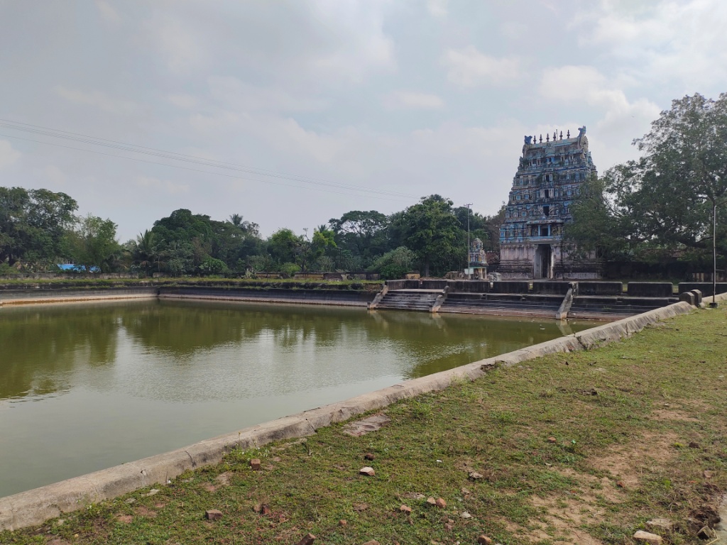 Tamilnadu Tourism: Veeratteswarar Temple, Vazhuvur, Mayiladuthurai