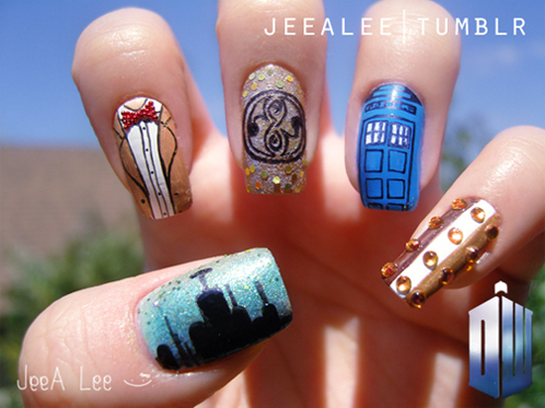 Doctor Who invades your nails! / guiltless reading