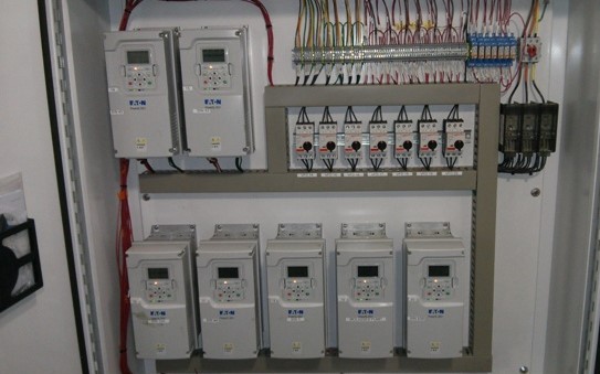 Fungsi Dan Keunggulan Menggunakan Inverter, VFD, VSD - Teknisi Listrik ...