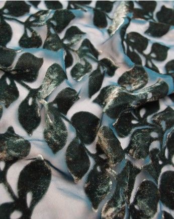 Lilacs & Lace: Tips & Tricks: Working with Velvet