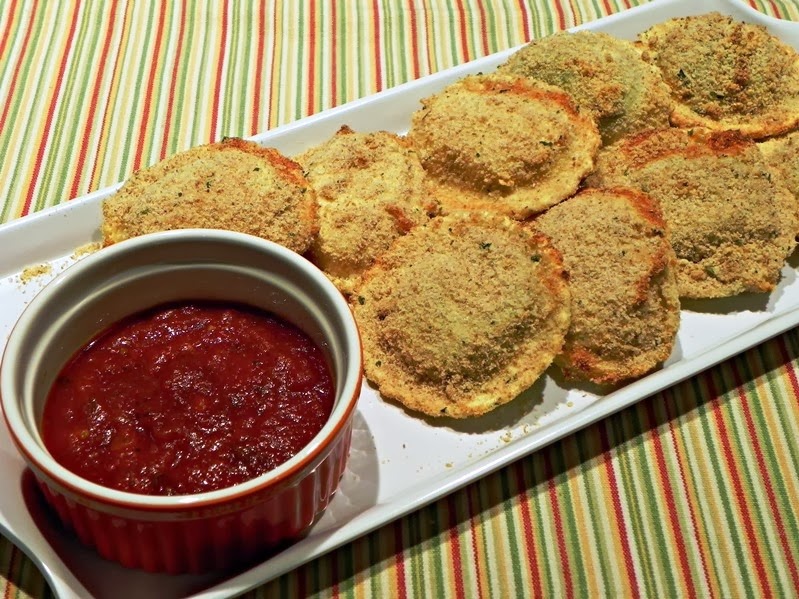 The Iowa Housewife: Toasted Ravioli