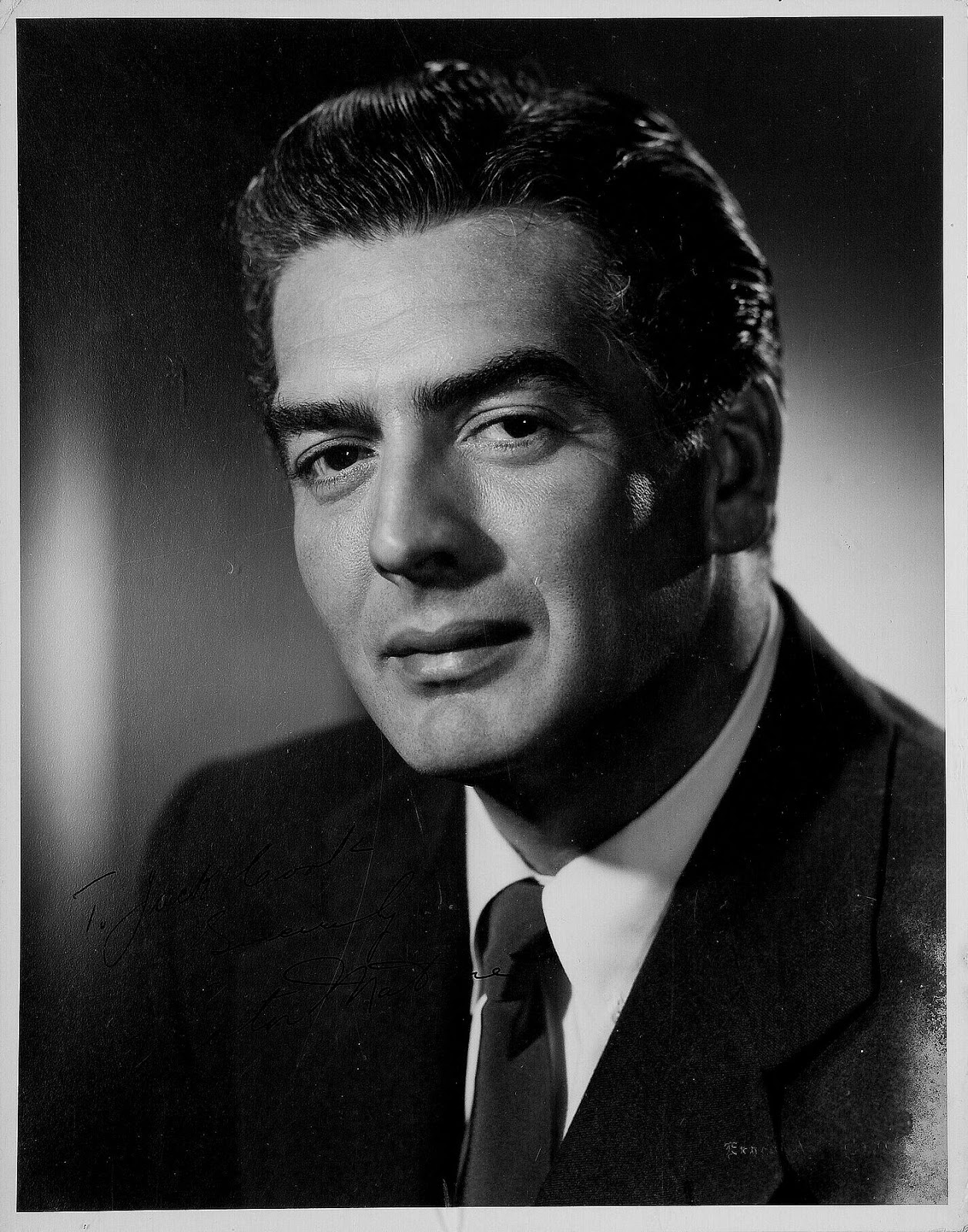 Laura's Miscellaneous Musings: A Birthday Tribute to Victor Mature