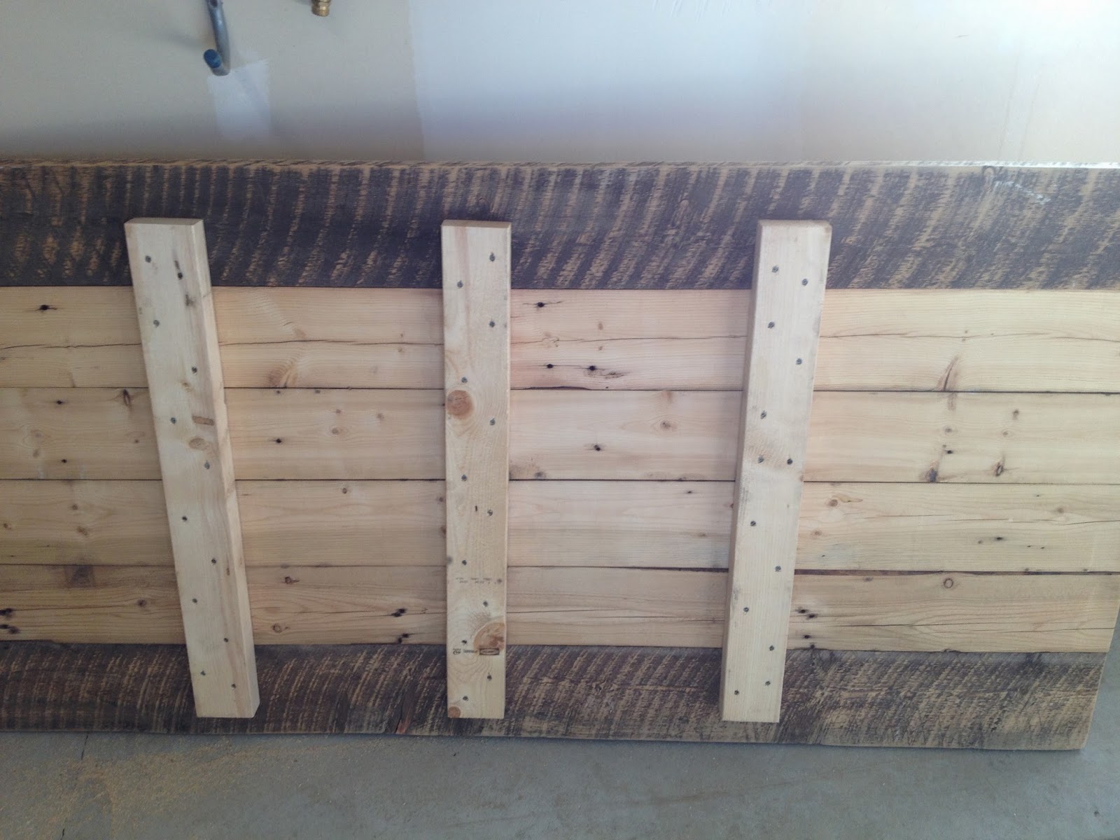 Two Crafty Girls: Rustic Farm Table