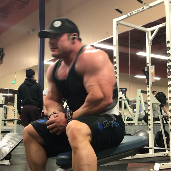 Hola Bodybuilders: IFBB PRO Matthew Schmidt