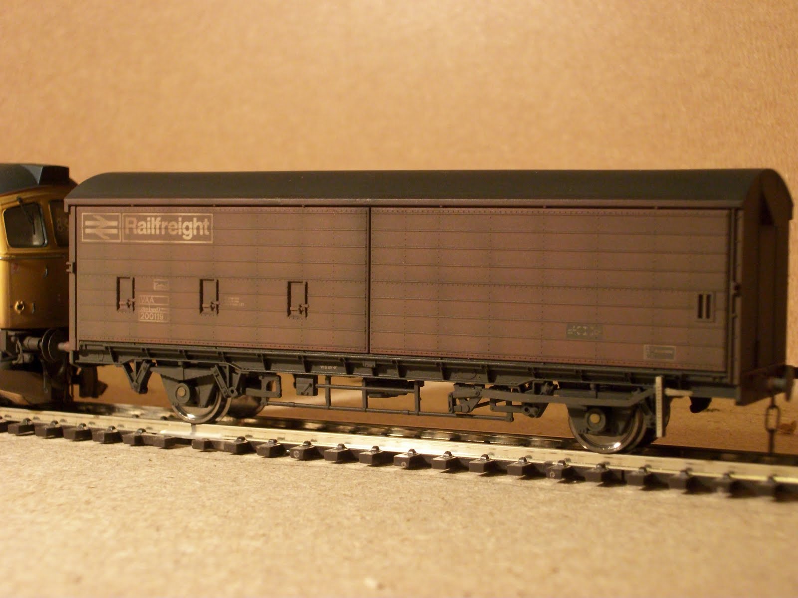Choppers Railway: Watergate Halt: Weathered VAA van and a class 31