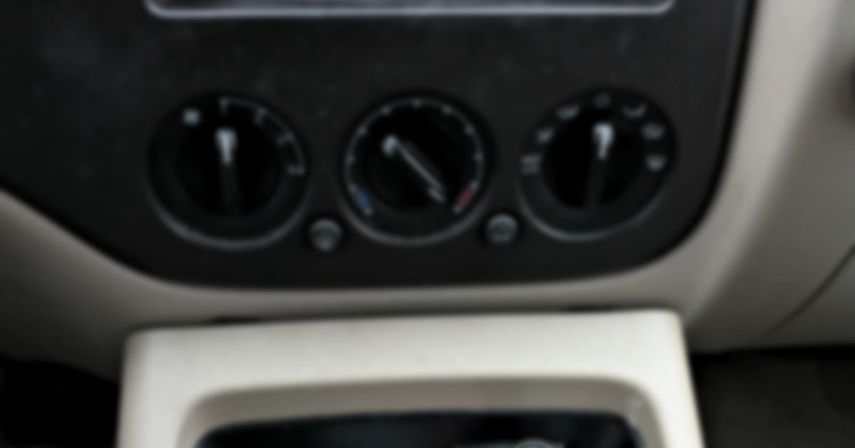 mamahall: why i keep scissors in my car