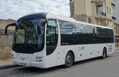 The traveler's drawer: SIRACUSA, Sicilia, Italia / Italy. Autostazione ...