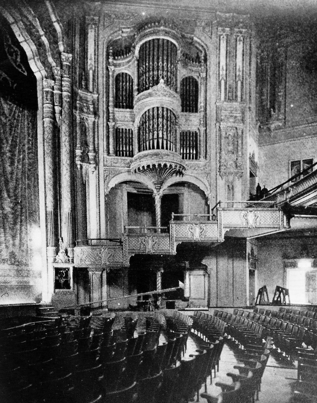 San Francisco Theatres: The Golden Gate Theatre - interior