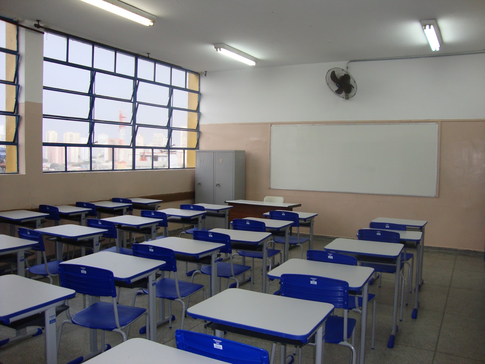 Sala De Aula De Cima - FDPLEARN