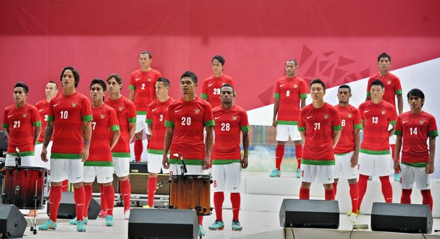 Foto Kostum Baru Timnas Indonesia 2012 - Terbaru 2014