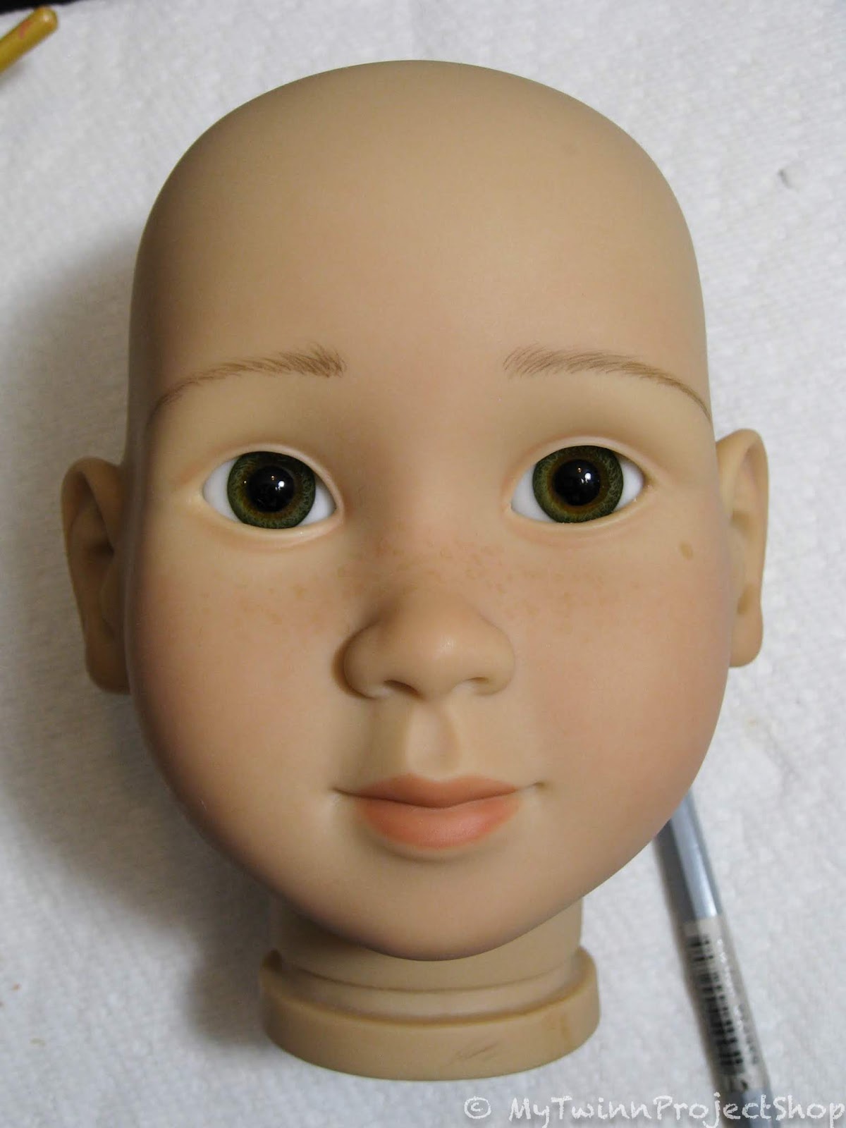 The My Twinn Project Shop: The Disembodied Heads