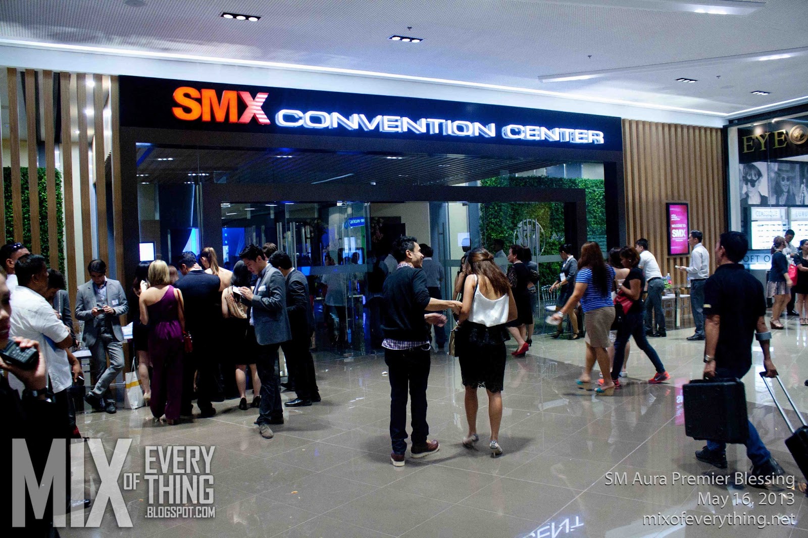 My Photo Tour at SM Aura Premiere Opening - Blog for Tech & Lifestyle