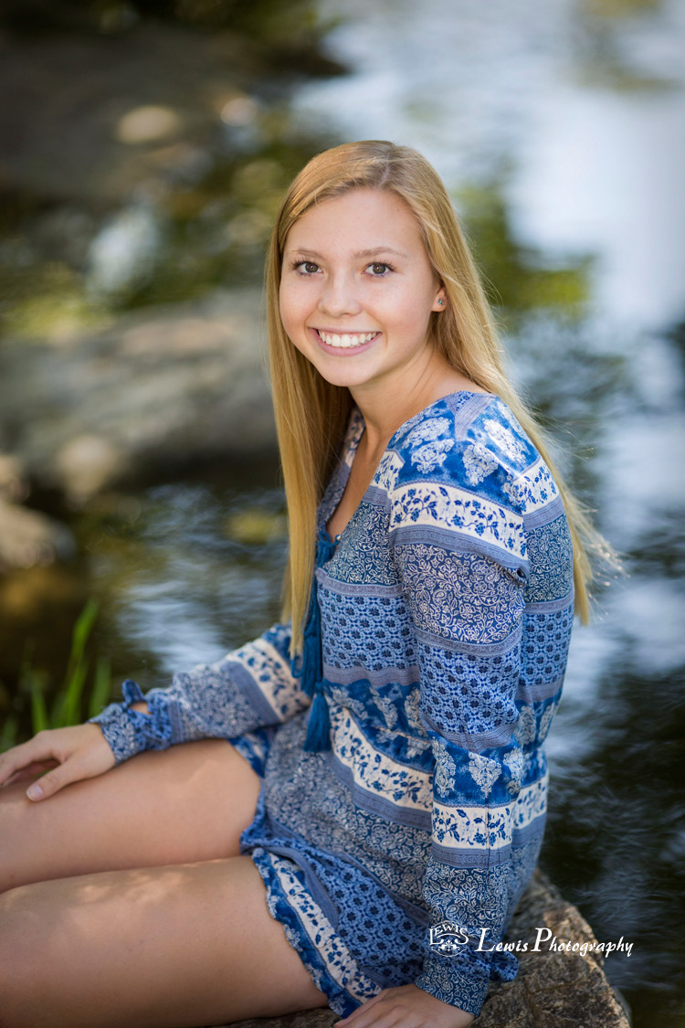 Lewis Photography: Marah - Oregon High School Senior Portrait - Lewis ...