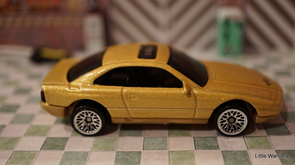 Little Warriors: Hot Wheels BMW 850i (24107) from 1999 Mainline