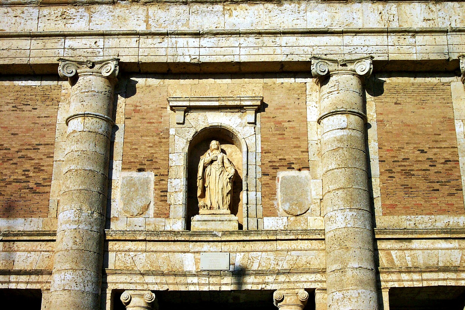 Autillo de Campos: IGLESIA
