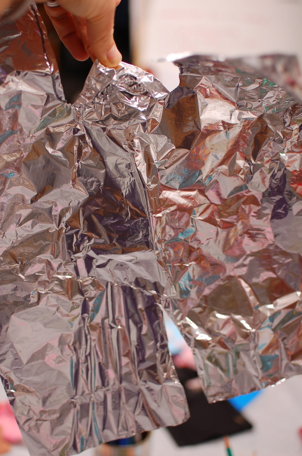 Sunnyside Art House: Winter Olympics Lesson - Part One (Tin Foil Trophies)