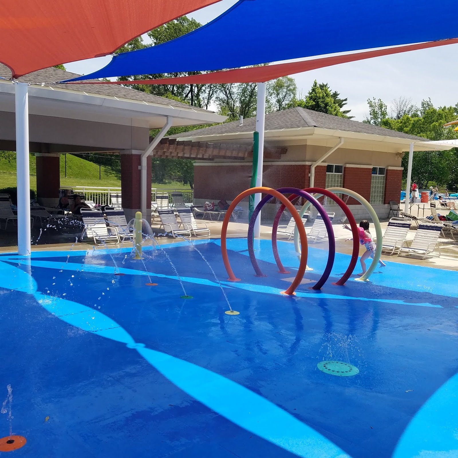 Play St. Louis: North Pointe Aquatic Center, Ballwin