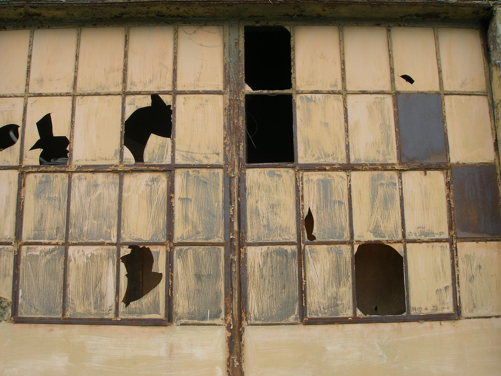 JSH's Visual Slushpile: Old Industrial Windows