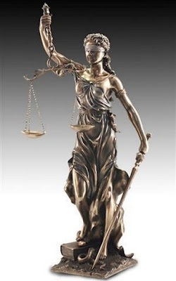 Déesse de la justice. 73cm