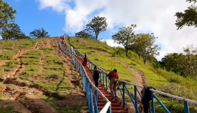 Bangunan Peninggalan Sejarah Sulawesi Tengah (Sulteng) - Tentang Provinsi