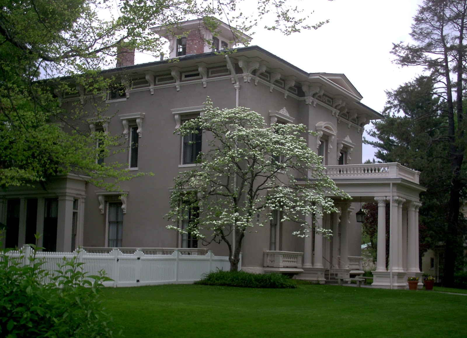 The Picturesque Style: Italianate Architecture: The Gabriel Coite House ...