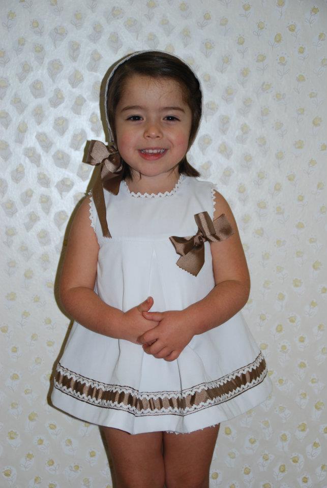 La Martinica by Maria Sobrino: Ana Pompones