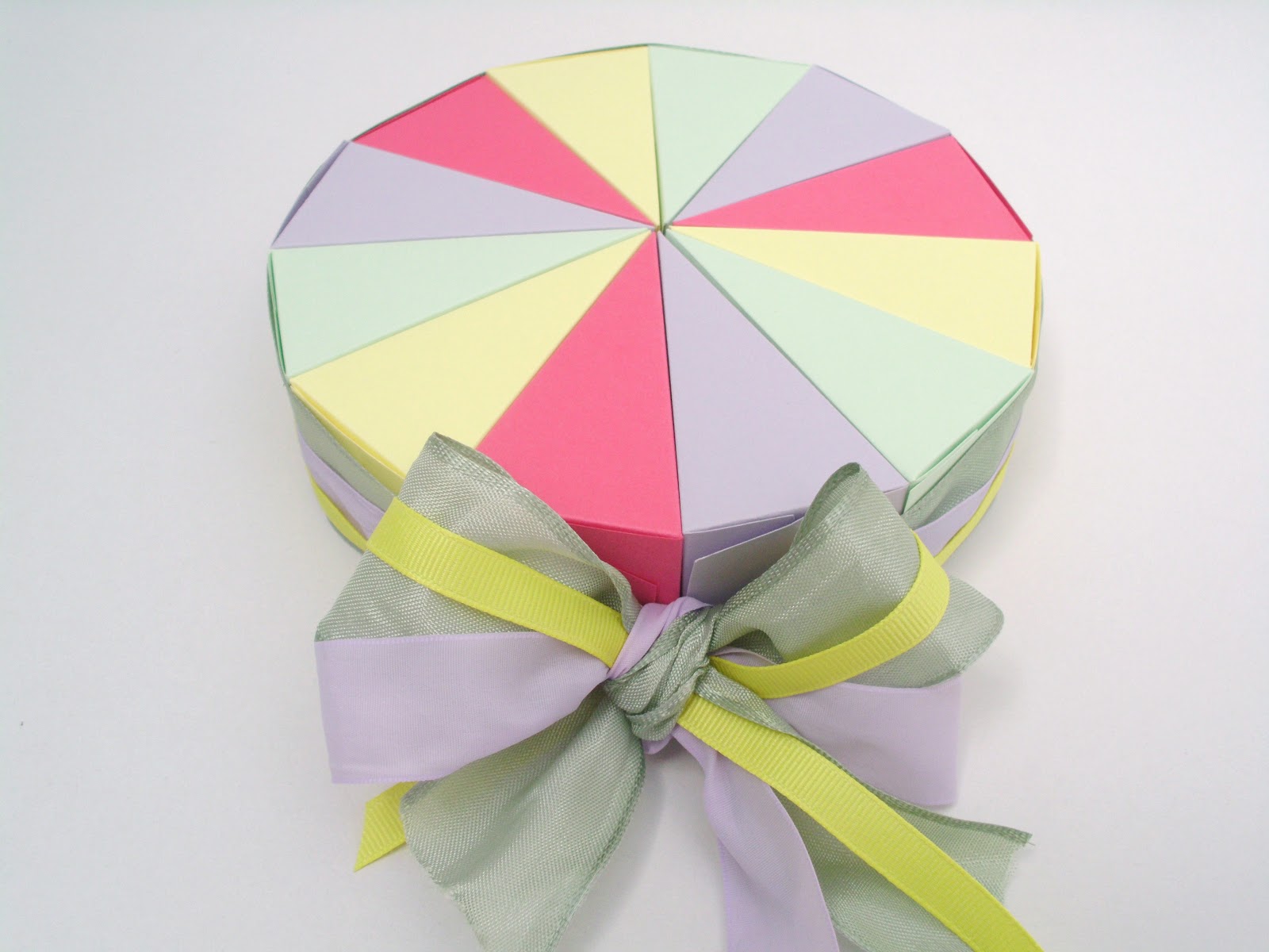 Handmade Paper-Heaven: slice cake favor boxes / cutii marturii felie de ...